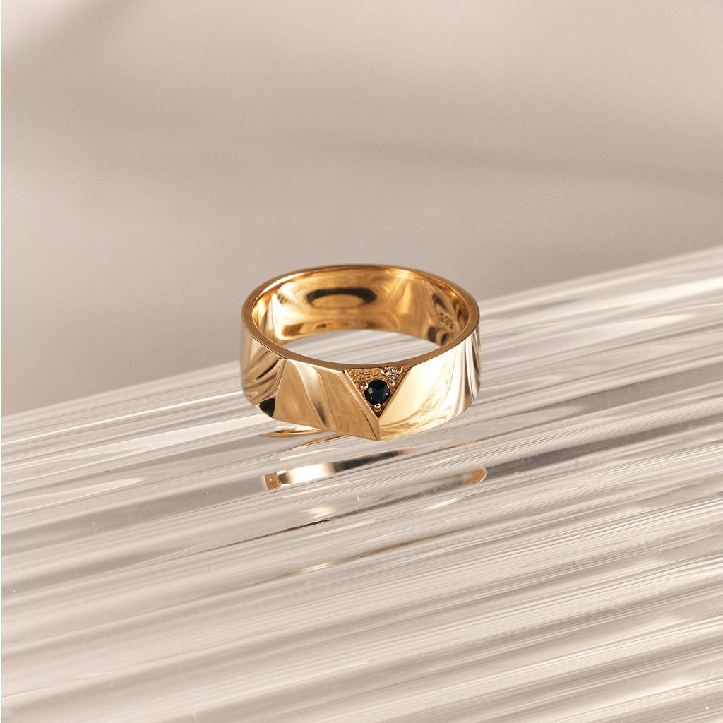 Pharaoh wedding band Ring (7mm band) - 14K/ 18K Gold – Her Banana